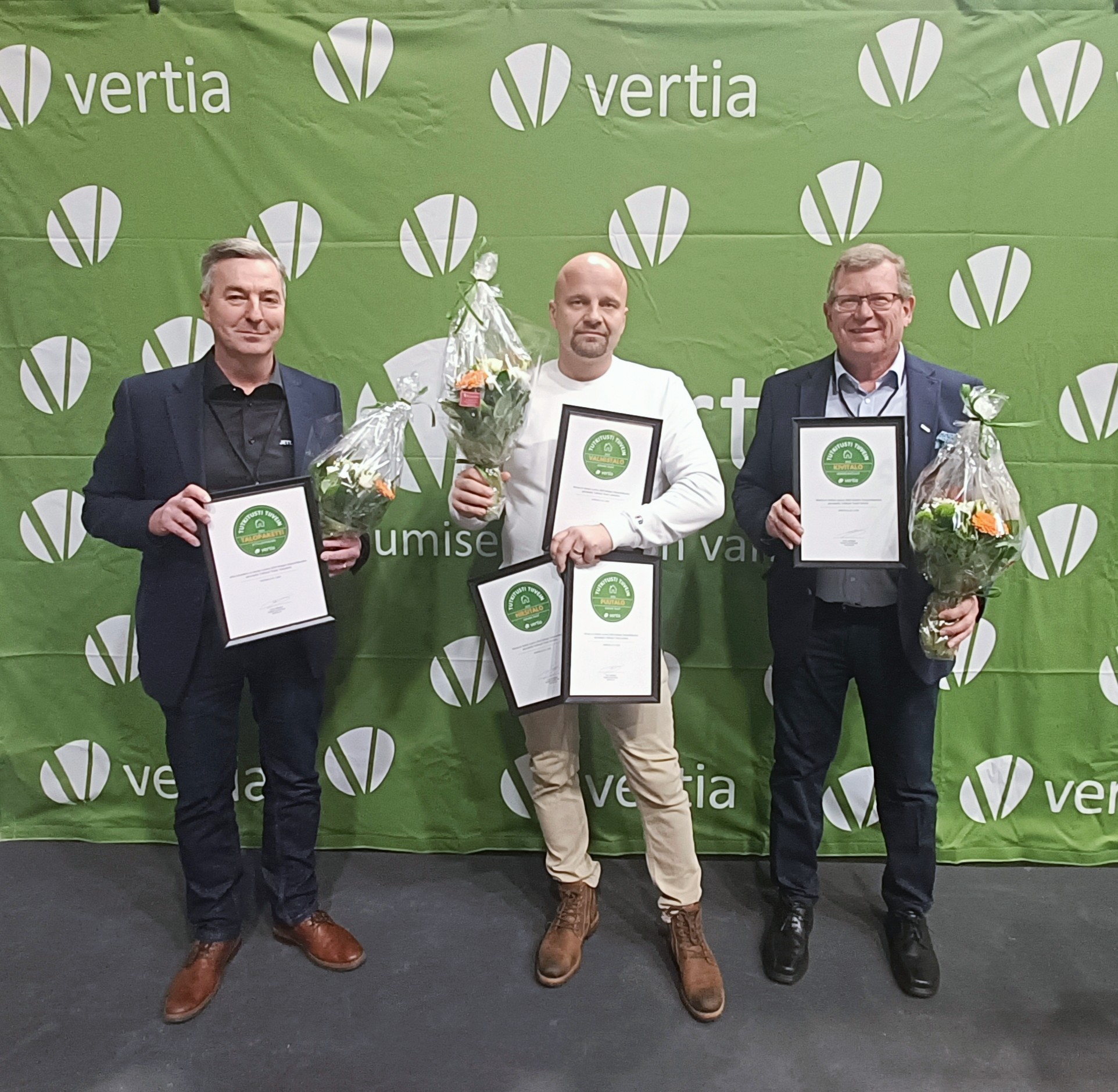 Vuoden 2025 tutkitusti tiiveimmät talotoimittajat palkittiin | Vertia.fi